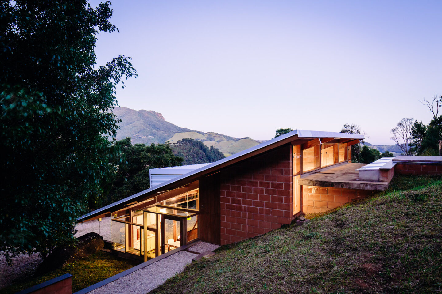 Half-slope house - Denis Joelsons Arquiteto